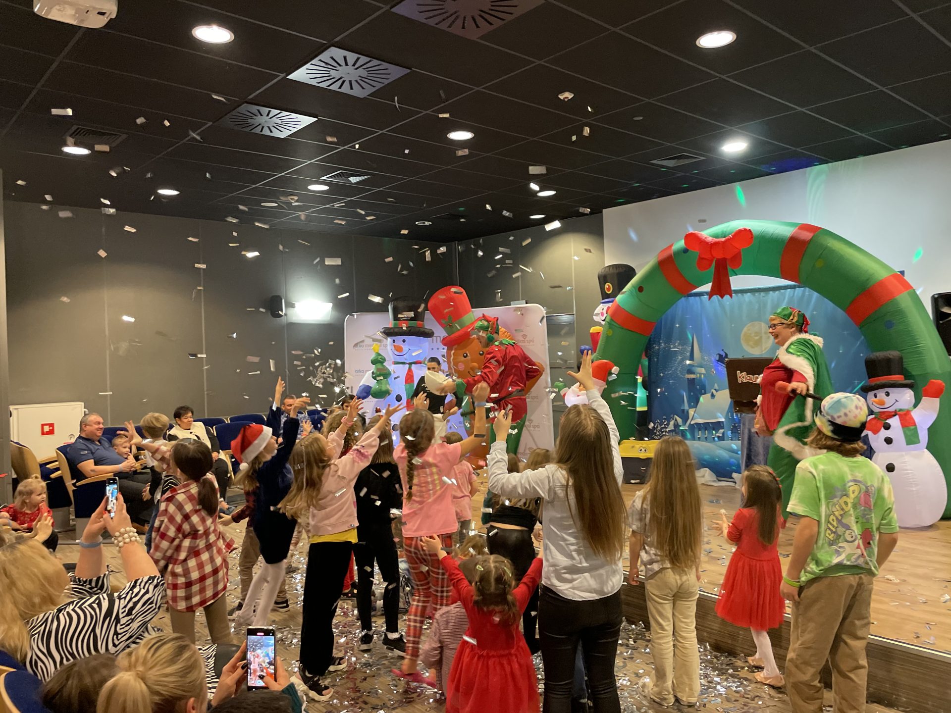 ŚWIĘTA BOŻEGO NARODZENIA W HOTELU - Arka Mega